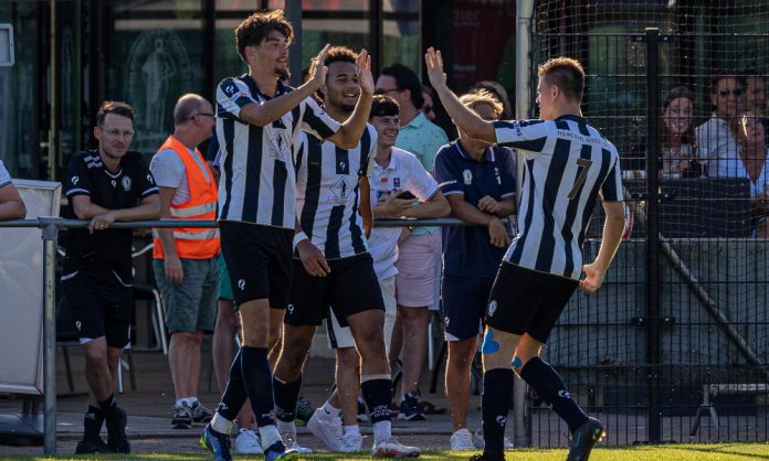 Interview: Boezemvrienden Marijn Ploem (Kon. HFC) en Tim Waterink (De ...